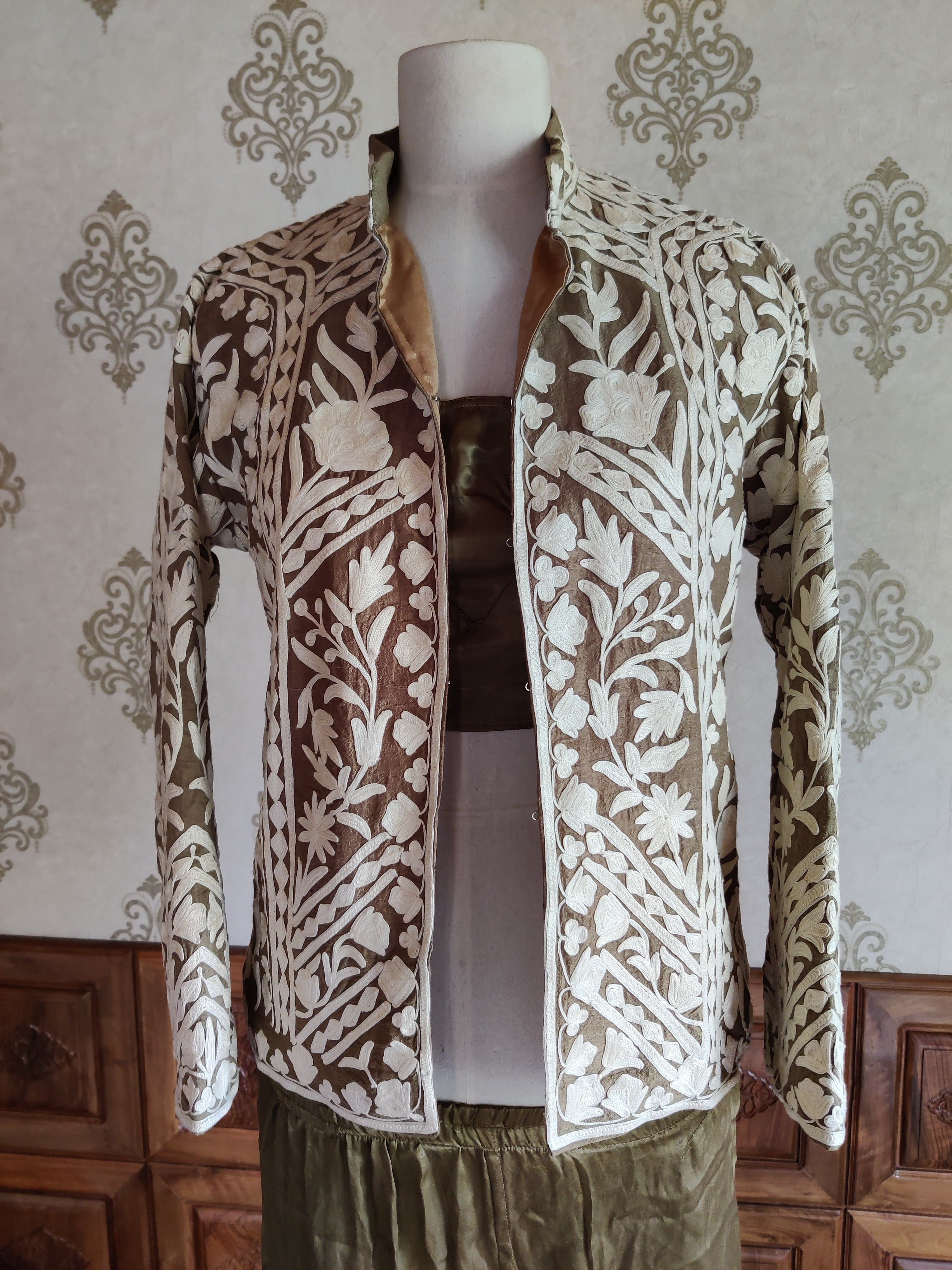 Brown & White Kashmiri Jacket – KashmKari