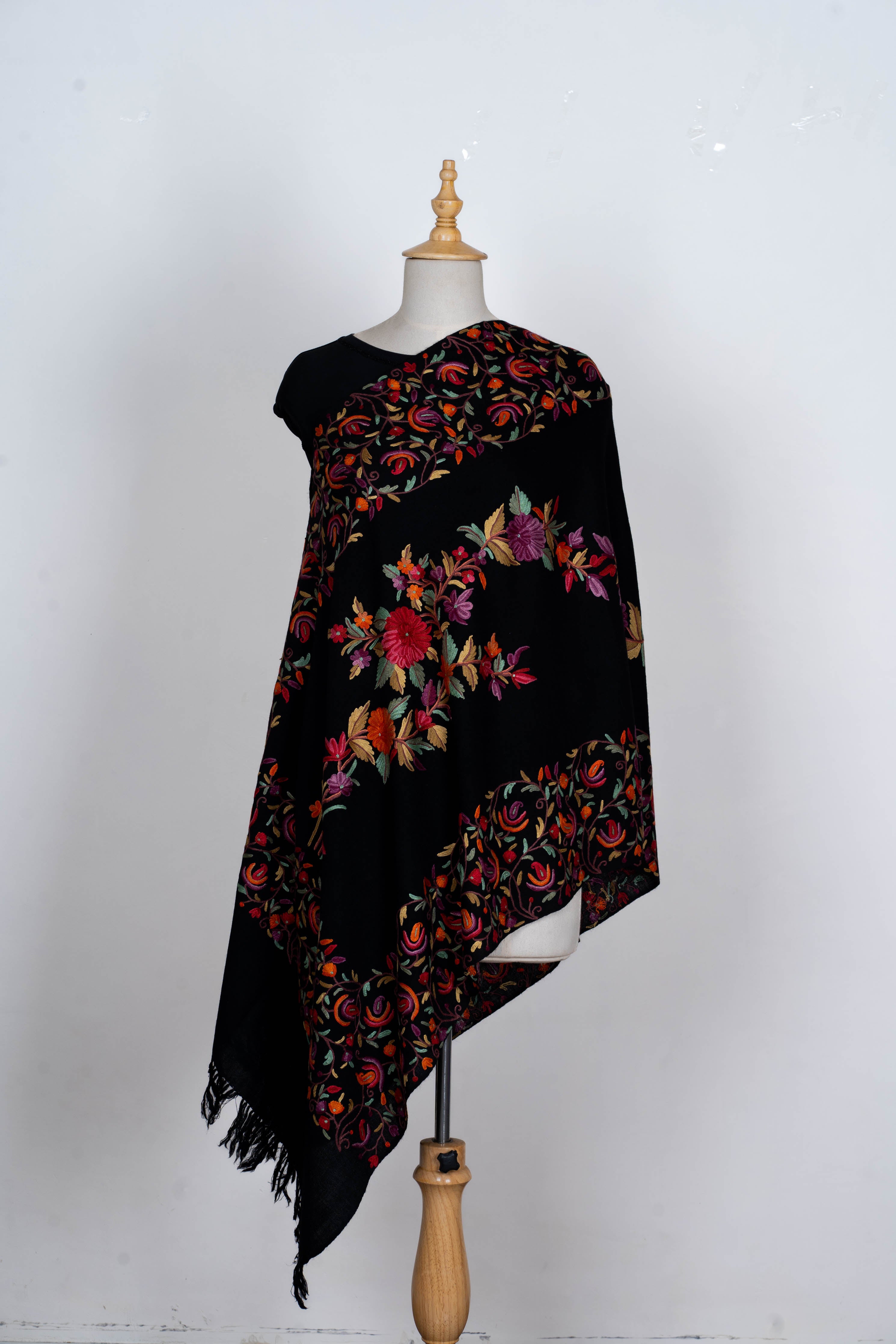 Gulzar-e-Shab – Hand Aari Embroidered Merino Wool Scarf – KashmKari