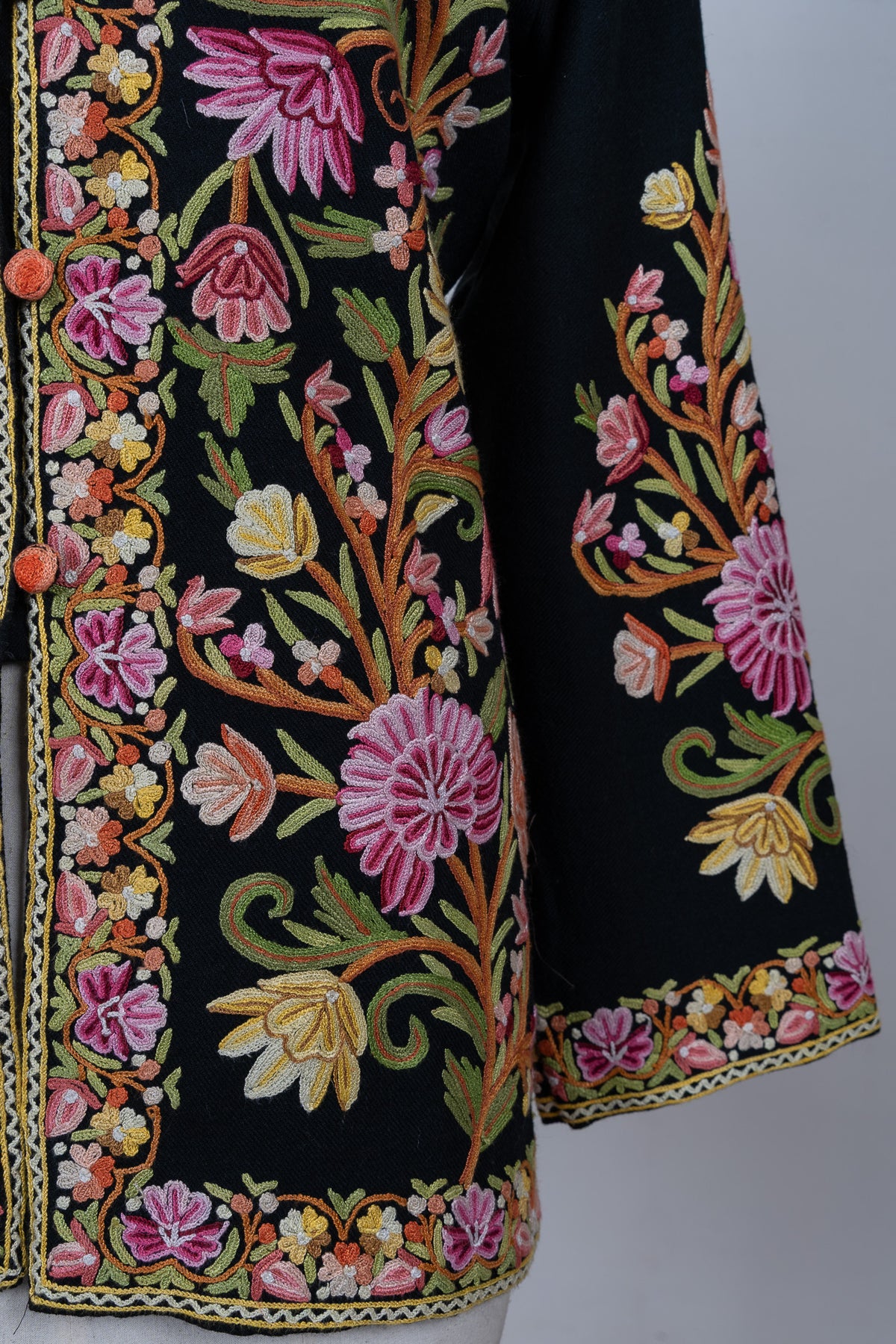 Midnight Garden Aari Hand Embroidered Short Jacket – KashmKari